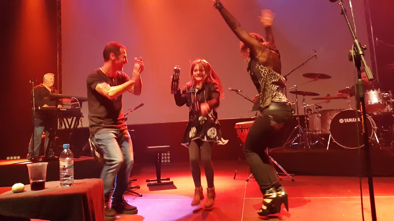 Sully Erna with Lisa Guyer ft. Maja - Turn it up! (live Poland 24.09. ...