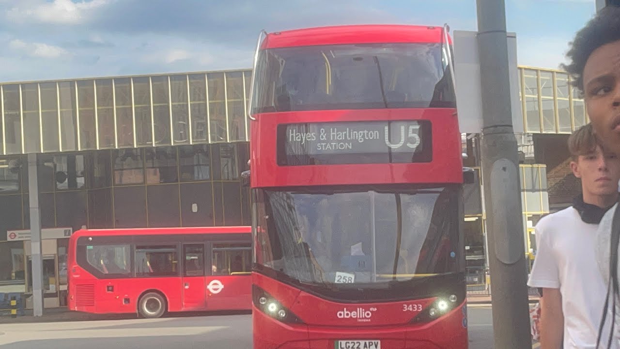 Shabby FRV - TFL Bus Route U5: Uxbridge - Hayes & Harlington | Enviro ...