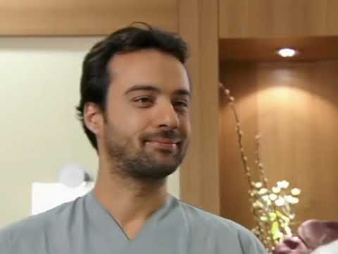 Doktorlar Arslan Duygu'ya Ayak İşlerini Yaptırır
