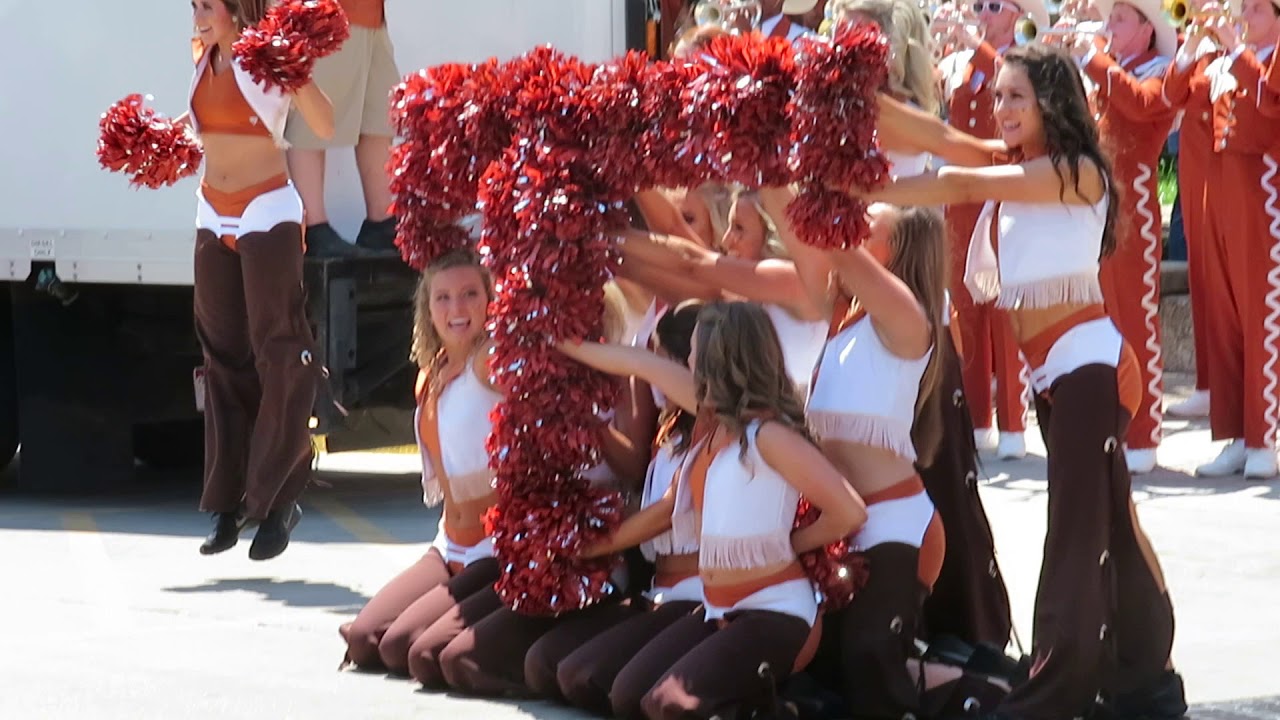 University of Texas Football Pep Rally - YouTube