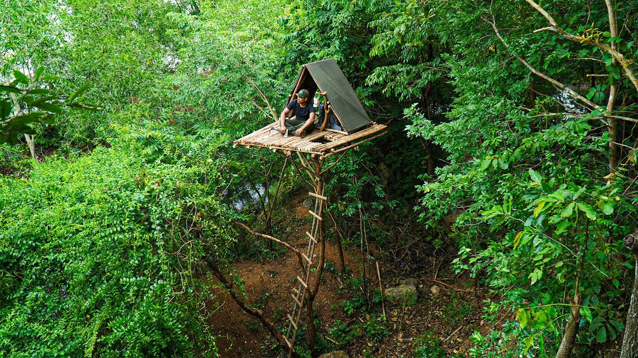 Amazing Builder Shelter Tree 9m Heavy Rain Survival Alone - YouTube