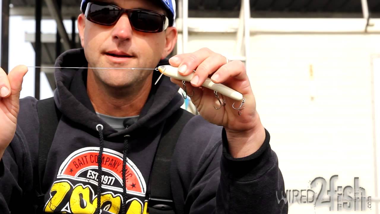 How to Tie a Simple Loop Knot - YouTube