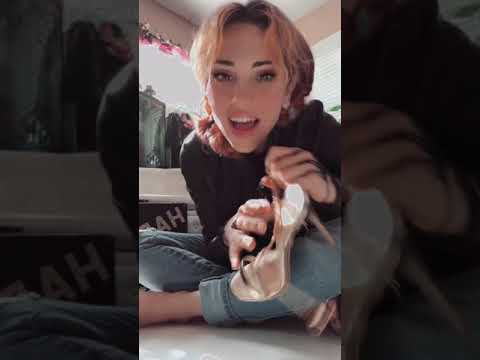 Shoe Try on -heels by fashionNova