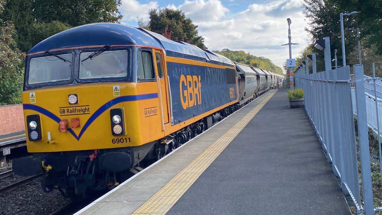 69011 GBRf 6E85 sand hoppers 13:07 34E Lea Road 14/10/2024 - YouTube