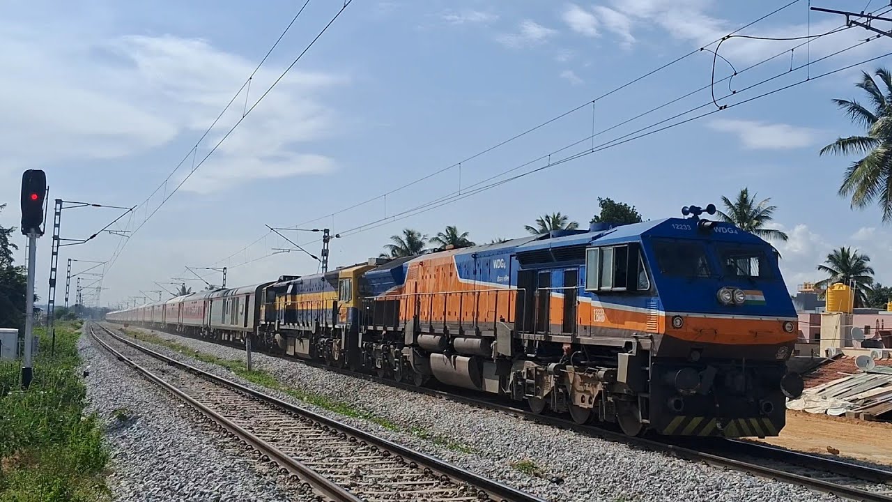 SPECIAL ENGINES FOR LOCO FAILURE OF BARMER YPR EXPRESS RUNNING SUPER LATE 18111 - YouTube