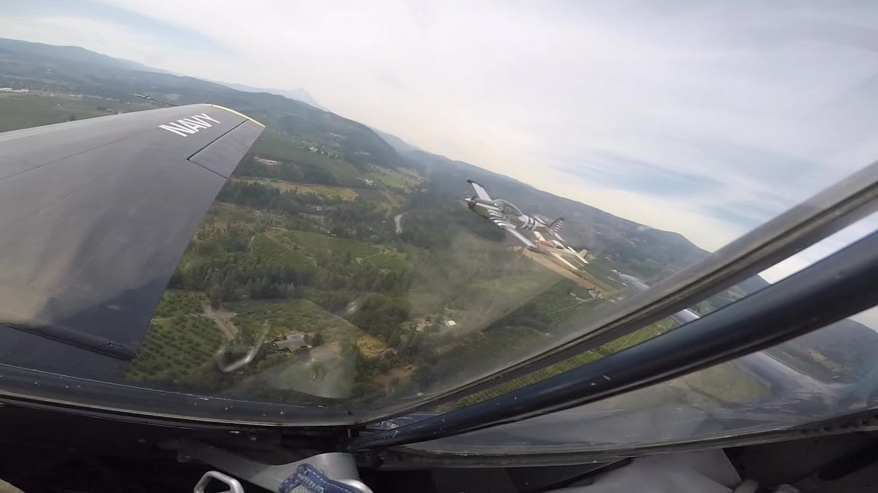 Community remembers 2 pilots who died on eve of annual Hood River fly ...