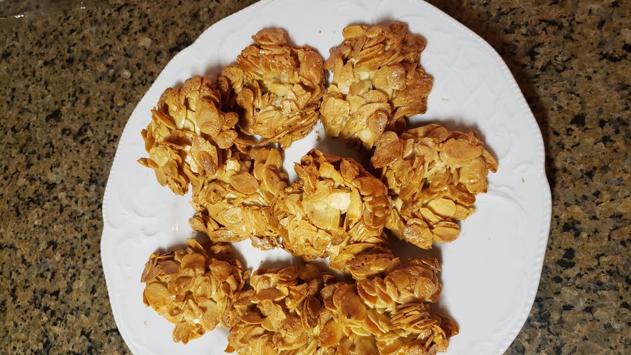 Super Crispy Sliced Almond Cookies - YouTube