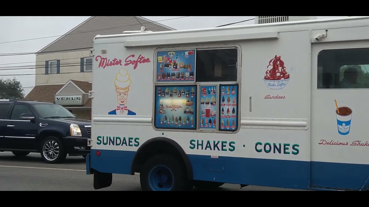 Mister softee ice cream truck Sundae shakes cones expensive shit - YouTube