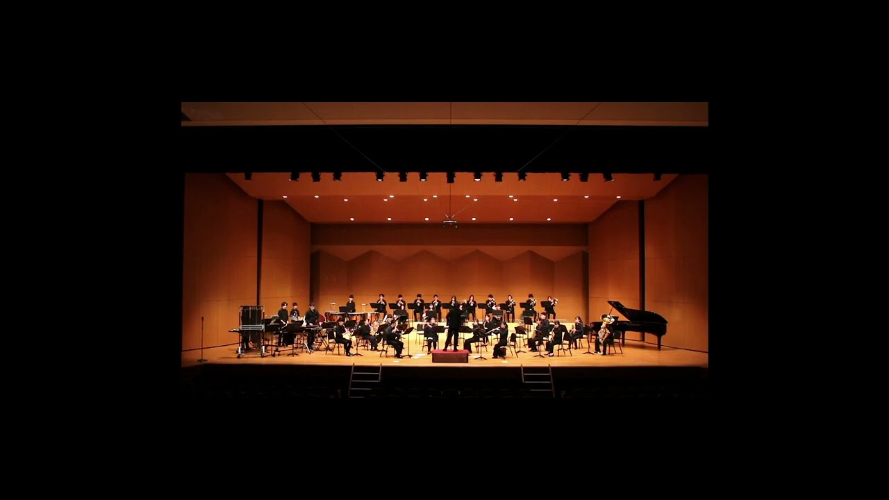 P.スパーク/「陽はまた昇る」―Philip Sparke/"The Sun Will Rise Again" - YouTube