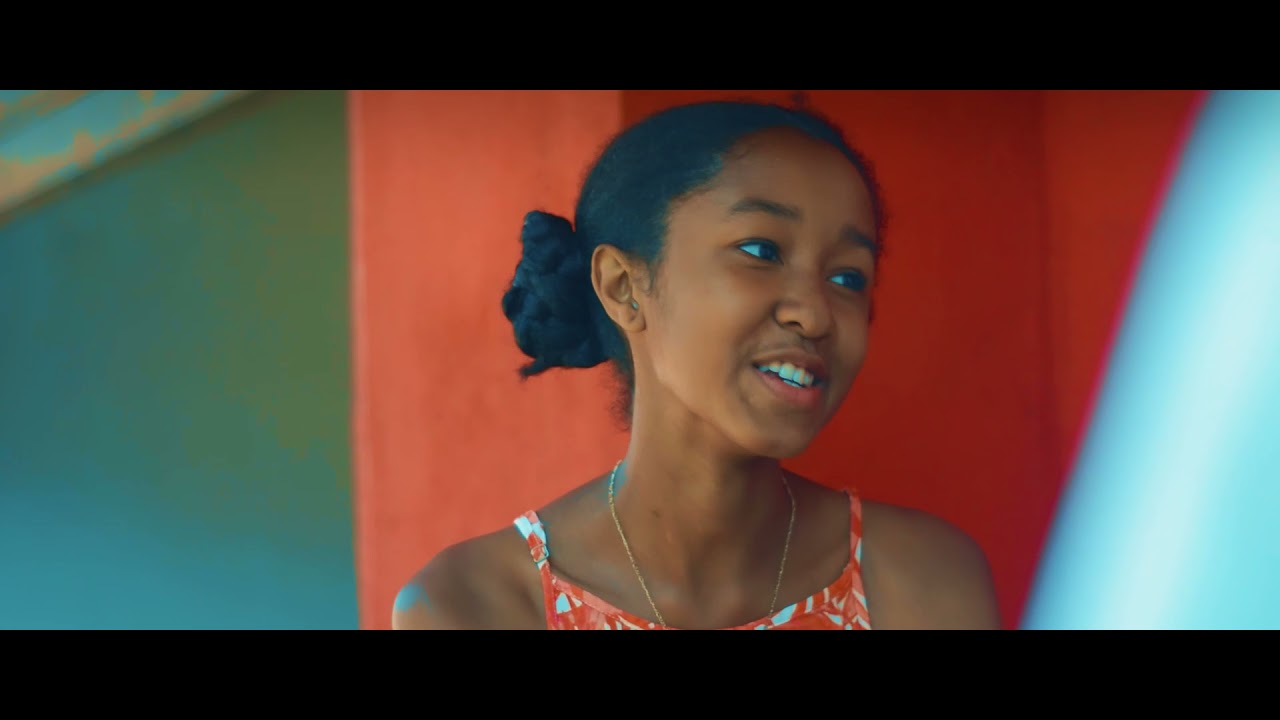 Nofarsah ft Nadjirah -NIOVA- By Mada UNity Group - YouTube