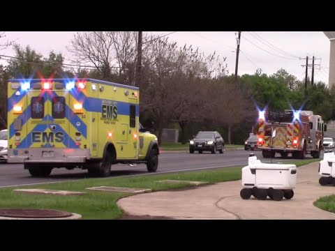 Austin Fire Department Engine 14 And ATCEMS Medic 14 Responding - YouTube