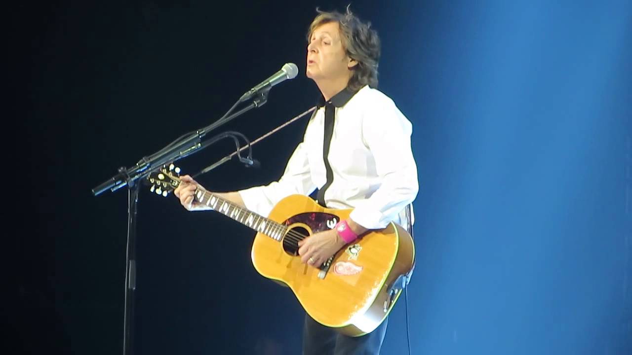 Paul McCartney - 'Yesterday' - Live from Nashville, TN 10/16/14 - YouTube