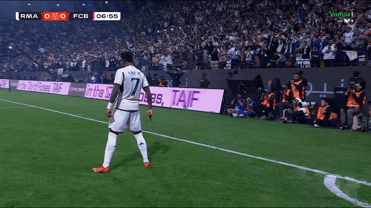 Hattrick Hero: Vinicius Junior vs Barcelona (14/01/2024) HD #vinicius ...