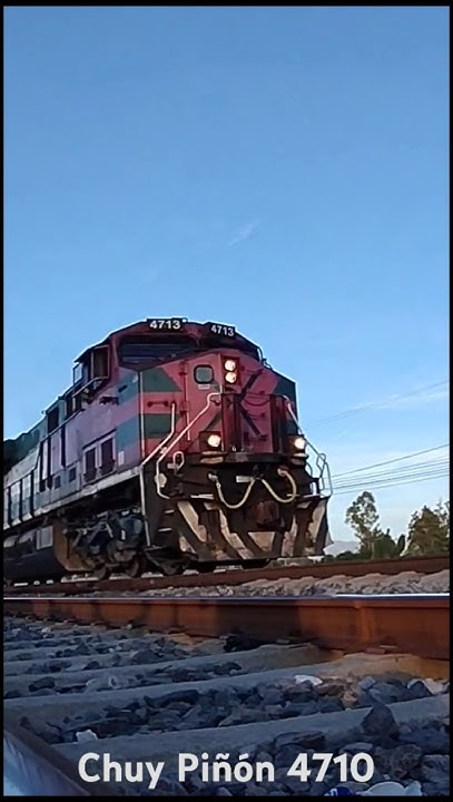 Ferrosur ES44AC #4713 y Ferromex #4604 rumbo al Valle de México pasando por Teotihuacan #reels # ...