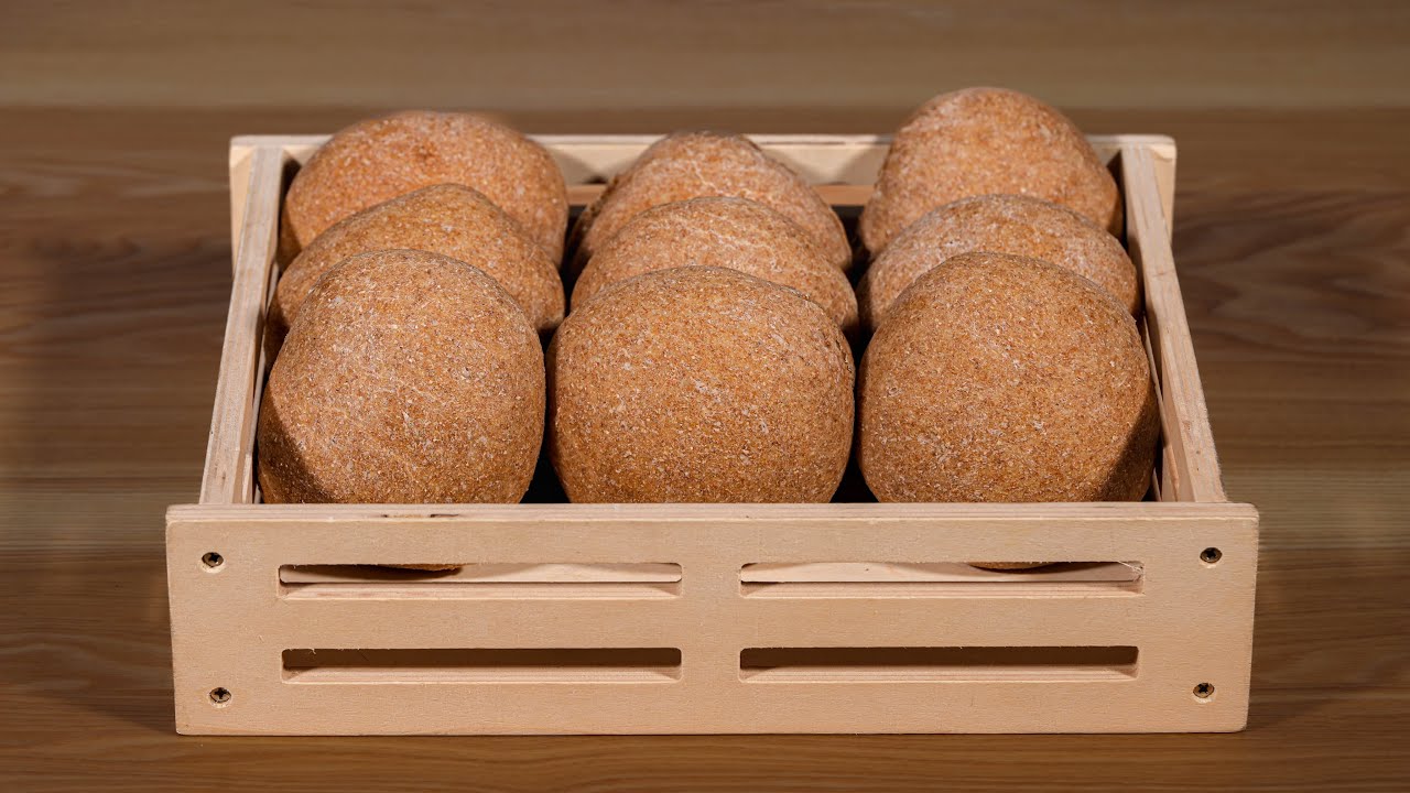 Grahamki - przepis na bułki pszenne graham - YouTube