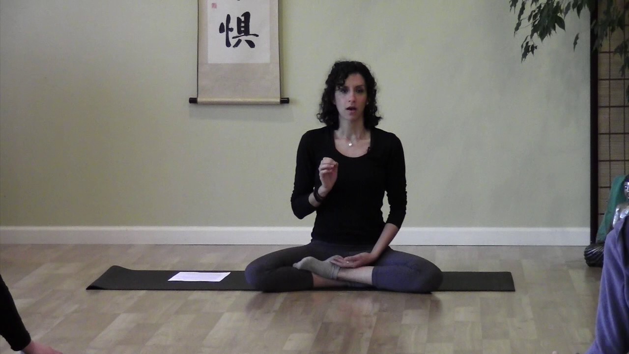 How to Do Ujjayi Breathing - YouTube