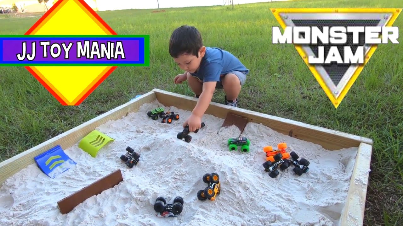 Monster Jam Arena Build - YouTube