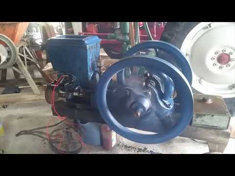 Waterloo 1914 Sandow engine - YouTube