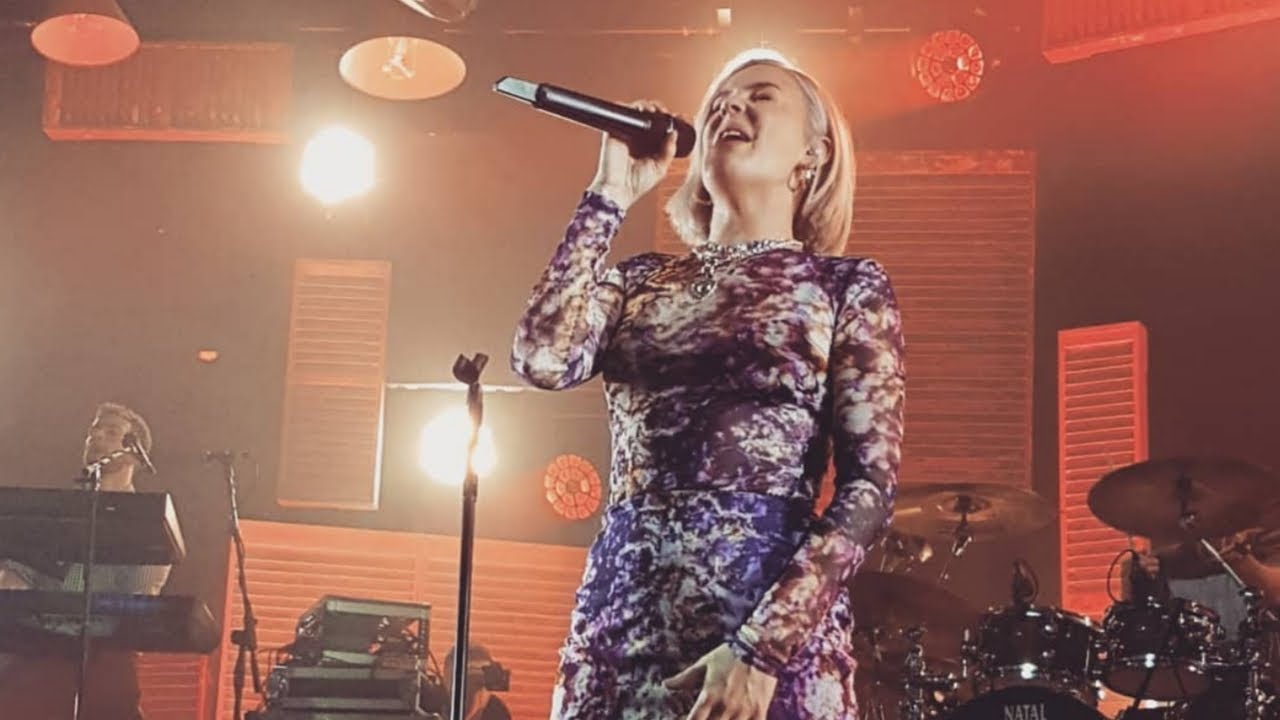 Anne Marie - Perfect To Me Live at O2 Academy Brixton,London (23 ...
