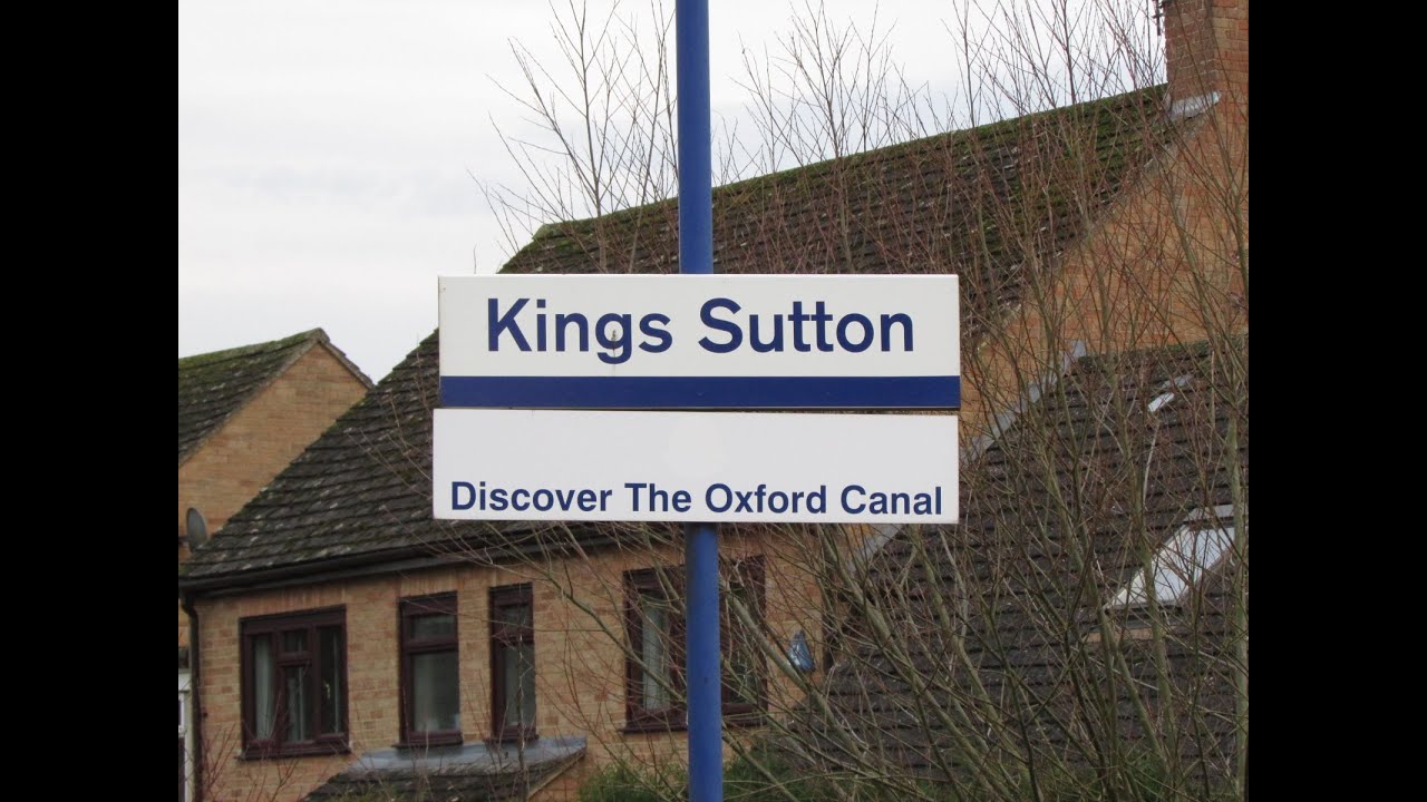 (HD) Trains at Kings Sutton, CML - 28/12/15 - YouTube