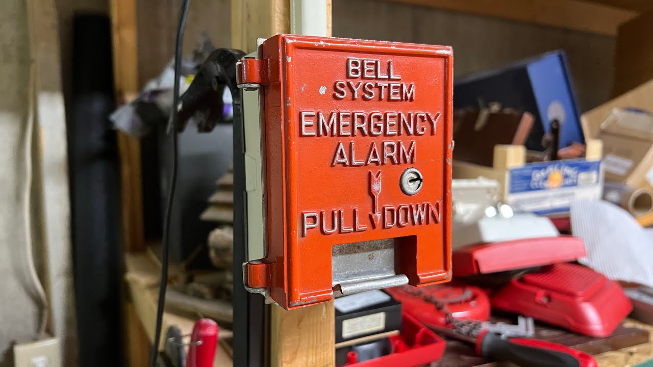 Bell System KS-6931 Pull Station - YouTube