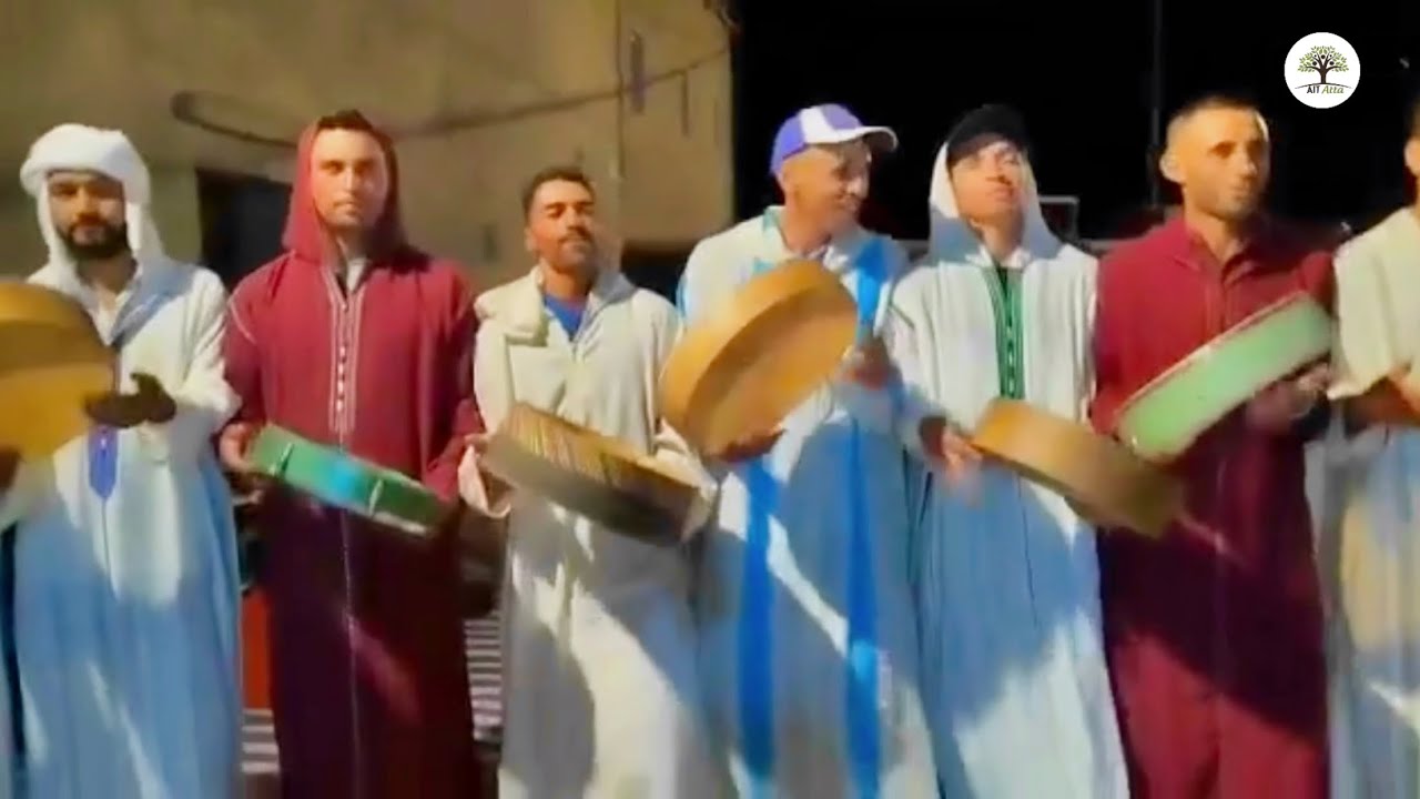 Ahidouss ait atta Oussikis - أحيدوس أيت عطا أوسيكيس - YouTube