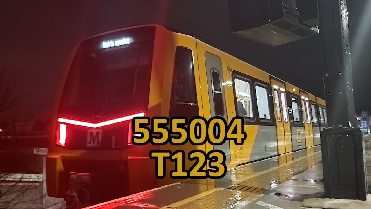 Tyne and Wear Metro 555004's first passenger service and first 555 on ...