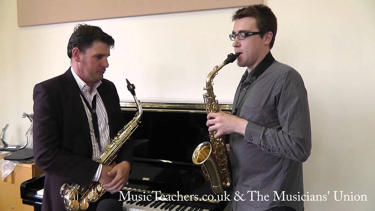 Saxophone Lesson: Kevin Hanafin: 5 The Overtone Series - YouTube