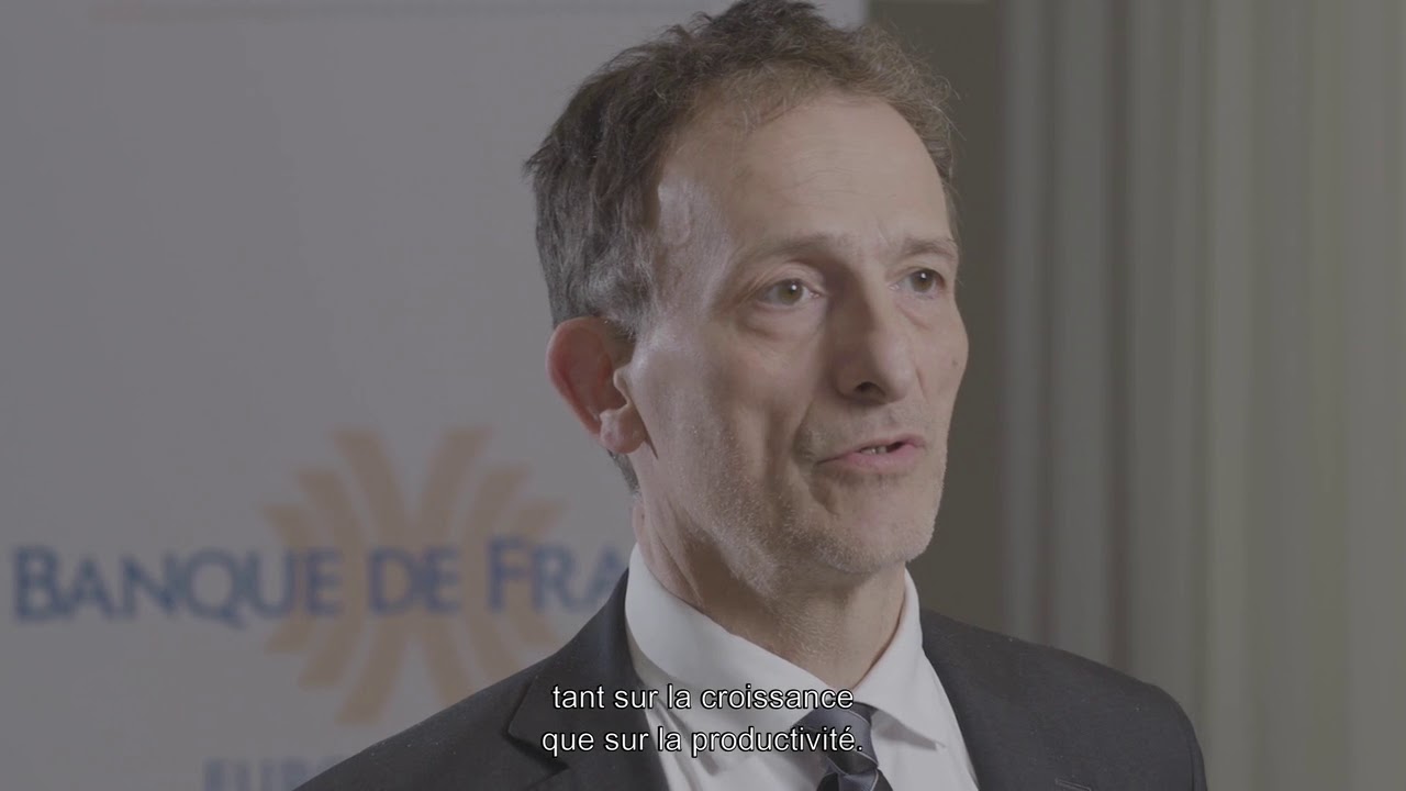 Conférence G7 - Interview de Gilbert Cette - YouTube