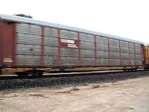 UP 5312 empty autoracks north - YouTube