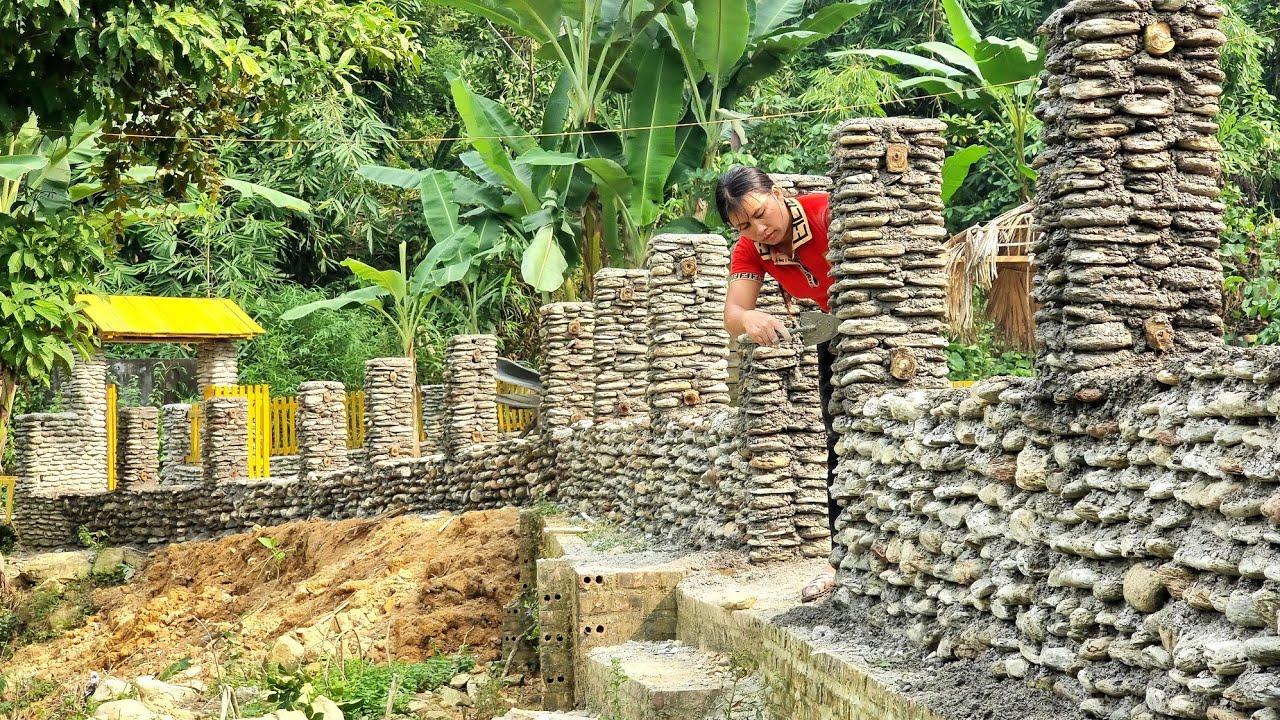How girl builds a pebble post to make a farm fence / Lý Nhệ - YouTube