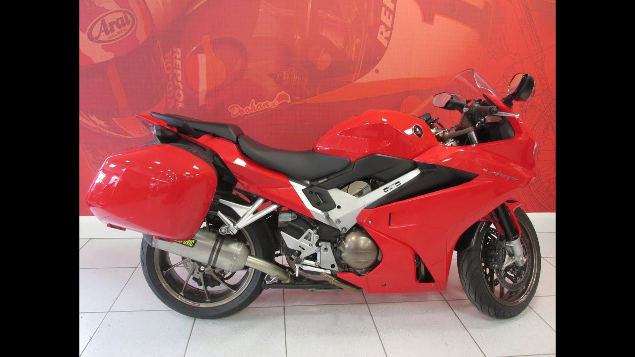 vfr800 red - YouTube