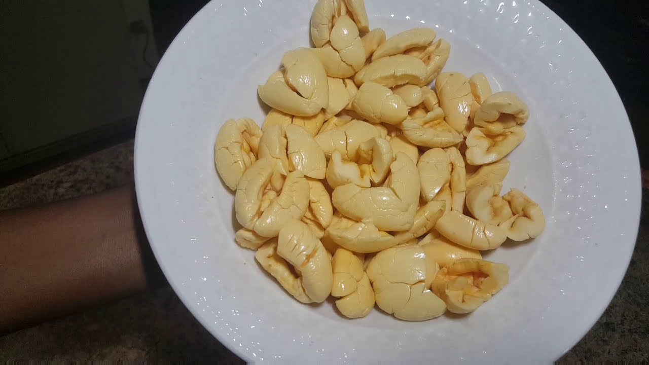 HOW TO CLEAN ACKEE || CALLY J'S KITCHEN || JAMAICAN 🇯🇲 - YouTube