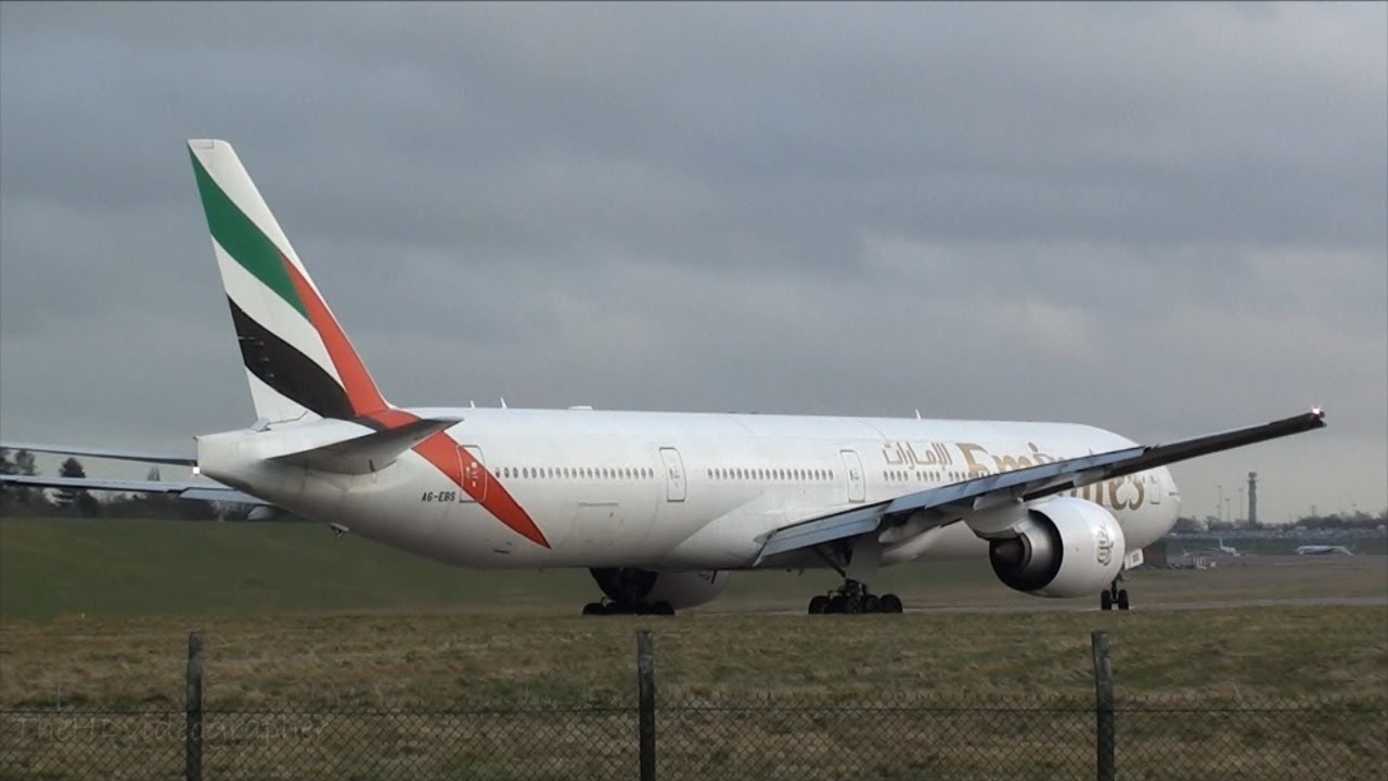 Birmingham Airport: Emirates 777-300ER Taxi & Takeoff - YouTube