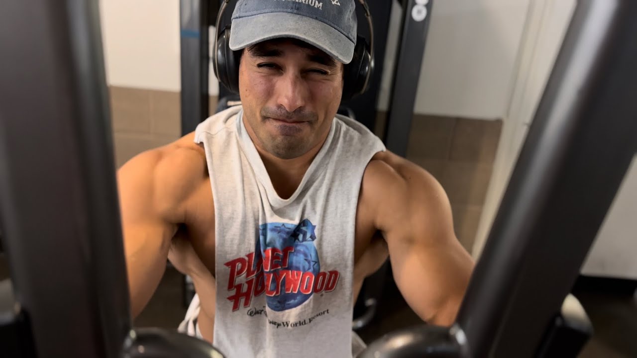 GYM WORKOUT WITH ALEX (Chest & Back!!) - YouTube