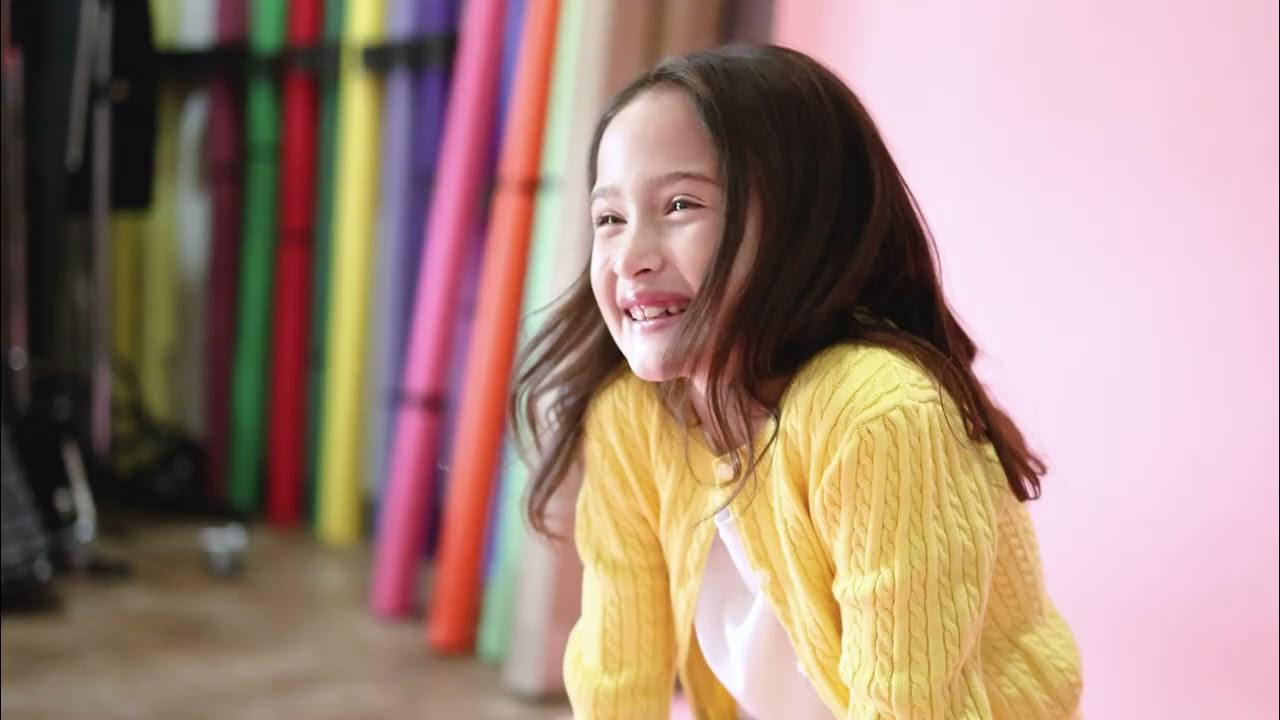 Chloe DelaCruz Model Demo Reel with TL Modeling Agency - YouTube