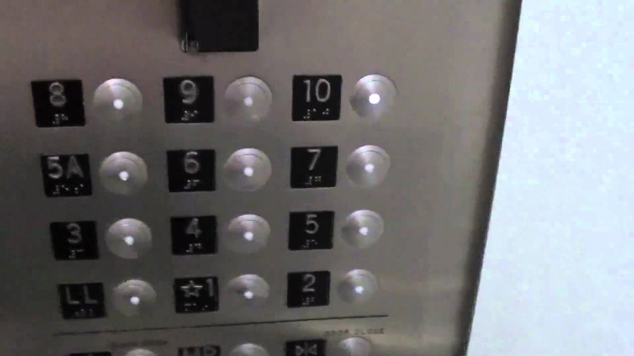 Traction Elevators at Barnes Jewish Hospital Whol Clinic, St. Louis, MO ...