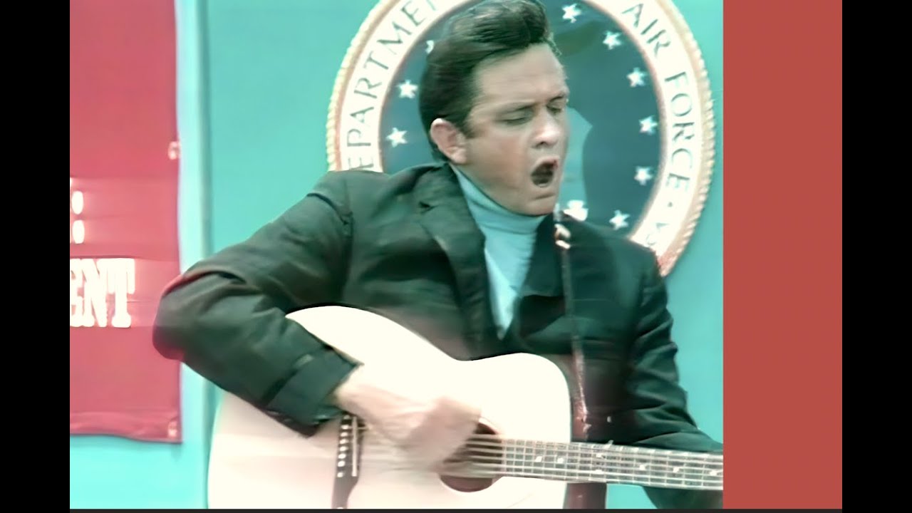 Johnny Cash & The Tennessee Three • “Folsom Prison Blues” • 1968 ...