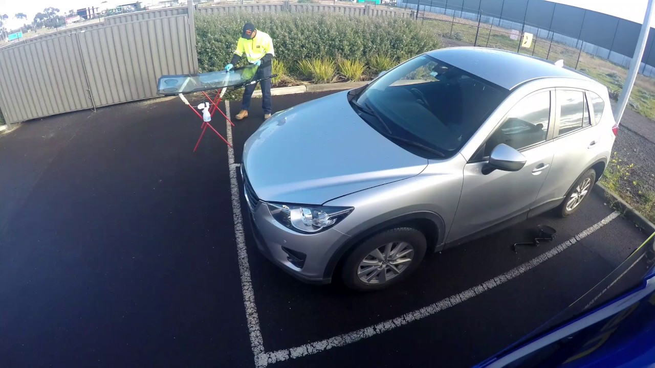 How to remove, replace / change windscreen using Ezy wire - YouTube