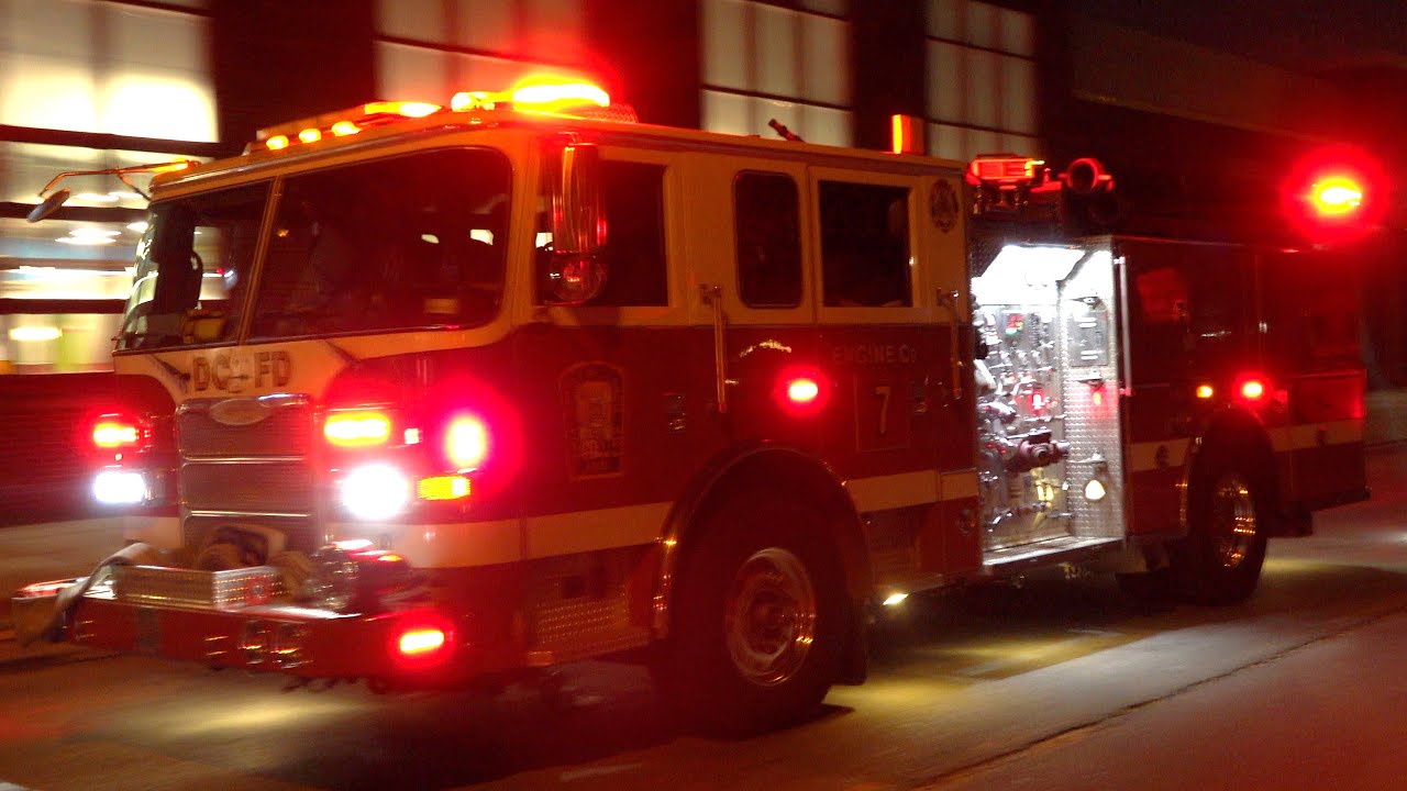 District of Columbia Fire & EMS Engine 7 Responding - YouTube