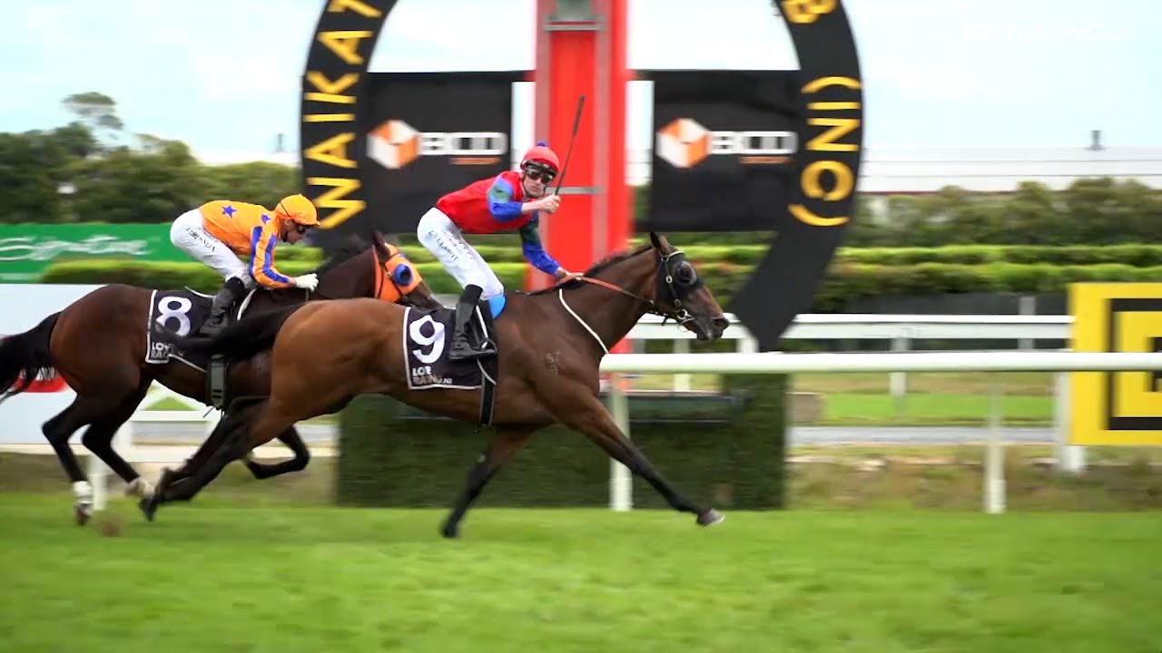 Sharp 'N' Smart wins the Gr.1 Herbie Dyke Stakes - YouTube