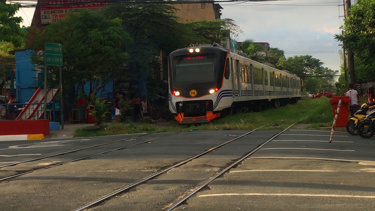 NEW PNR PT INKA Train (12,22,2019) 4K Ultra HD Footage - YouTube