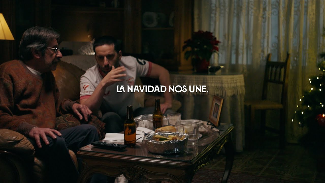 El escudo que nos une - YouTube