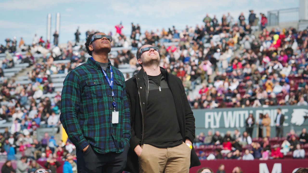 2024 total solar eclipse | McMaster University campus - YouTube