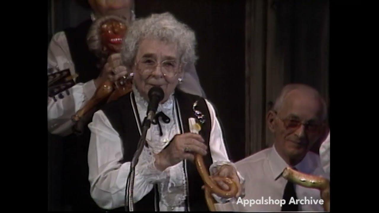 Performance by Minnie Black's Gourd Band - YouTube