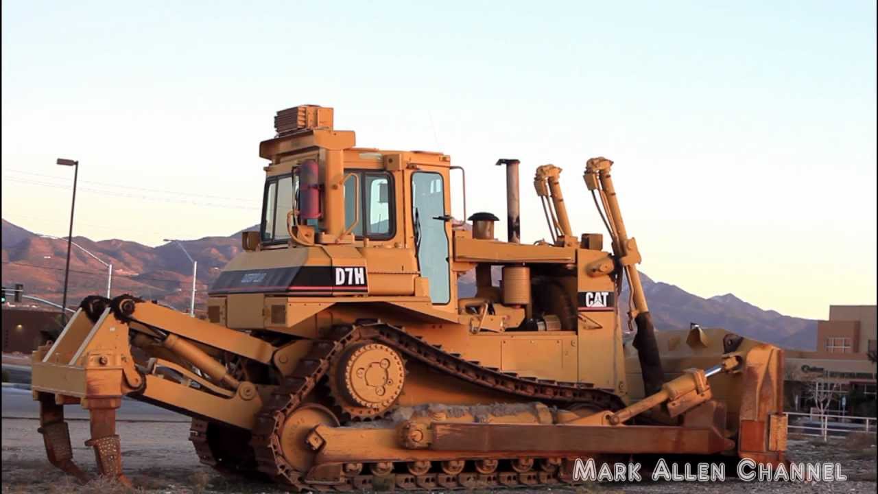[HD] CATERPILLAR D7H BULLDOZER TRACTOR ~ CAT - YouTube