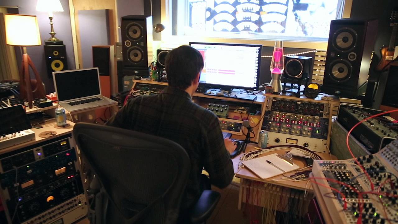 Focusrite // The ISA 428 & 828 with Damian Taylor - YouTube