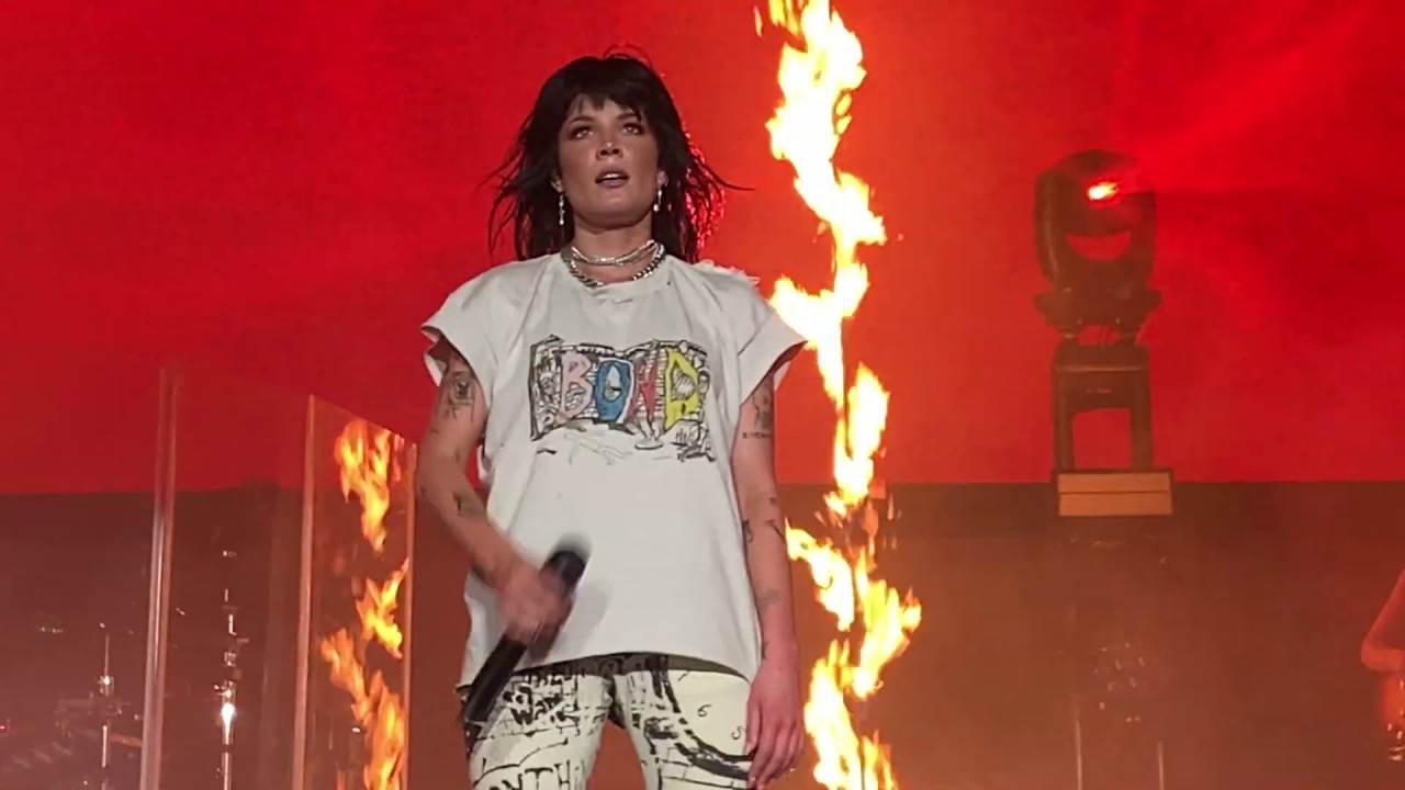 Halsey: Nightmare - San Diego’s Summer Kick Off Concert 2019 (Front Row ...