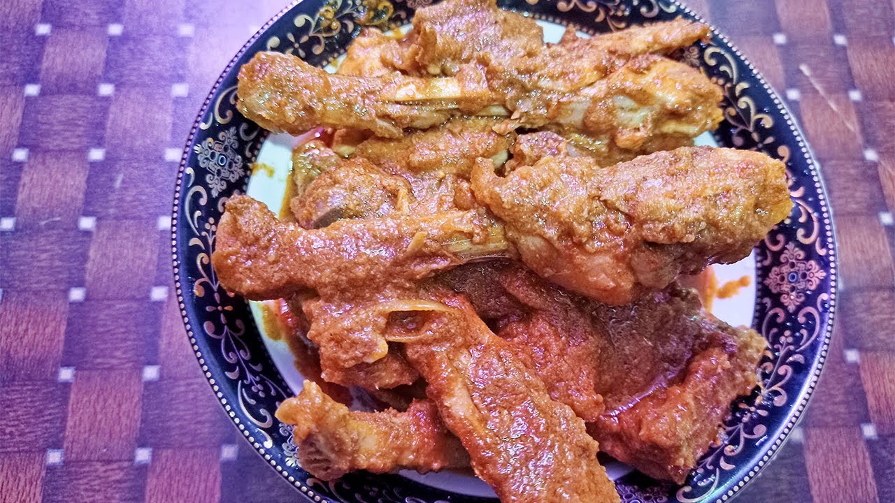 Ghoroavabe Deshi murgi ranna recipe |Chicken vuna| - YouTube