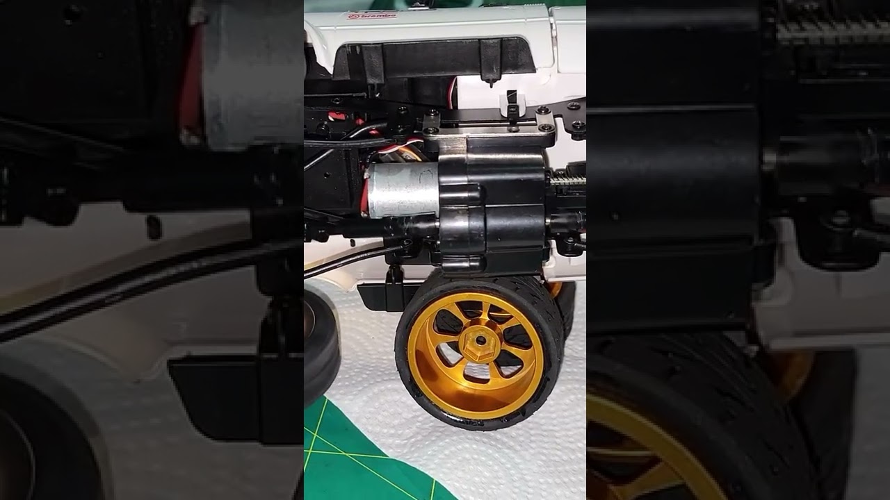 Wpl C24-1 upgraded 2 speed gearbox 370 motor. - YouTube